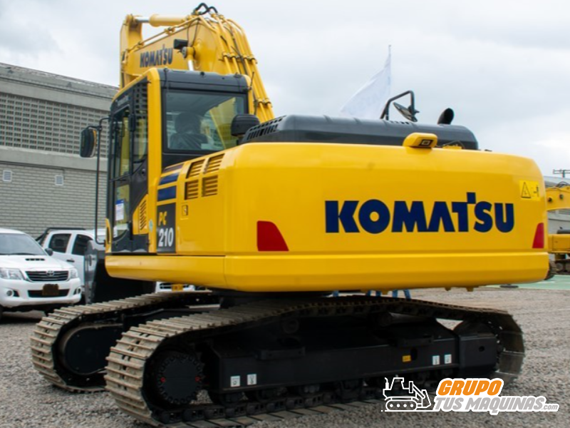 Arriendo de Komatsu PC210-LC10 - Excavadoras