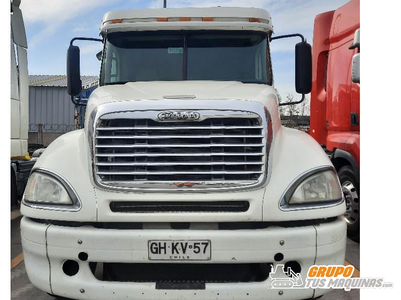 Compra de Freightliner Columbia 120 - Tracto Camiones