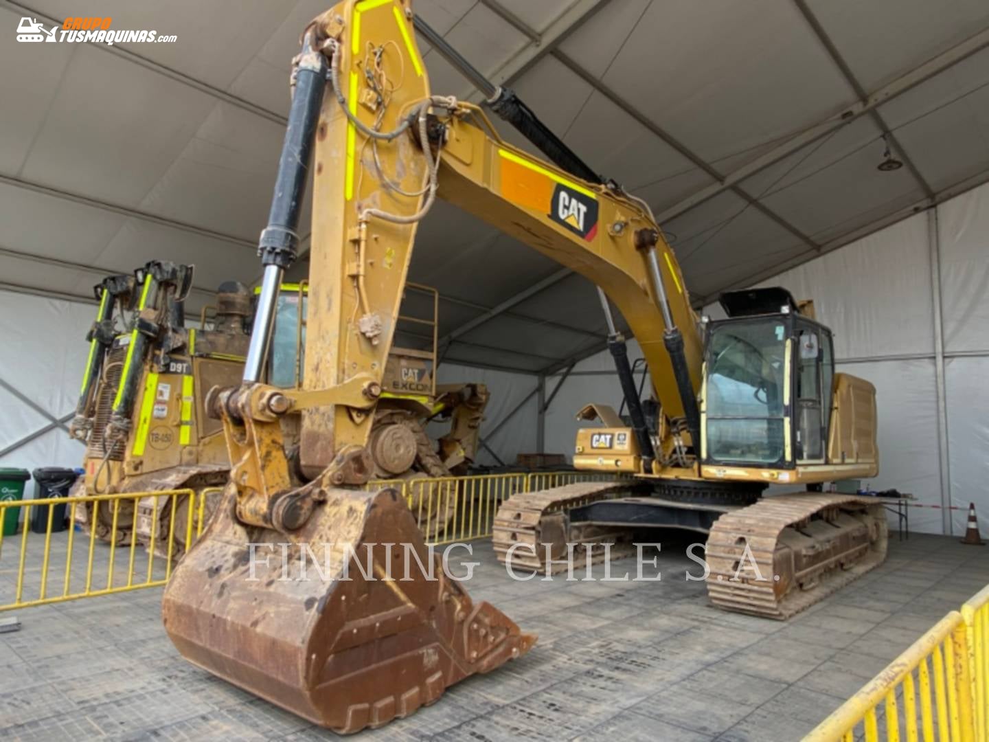 Compra de Caterpillar 330-07 - KEL00884 Excavadoras de orugas, Año 2019 ...