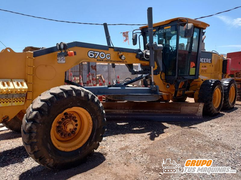 Arriendo de John Deere 670G, Año 2013