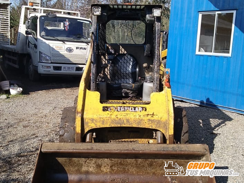 Arriendo de Caterpillar 236D - Minicargadores